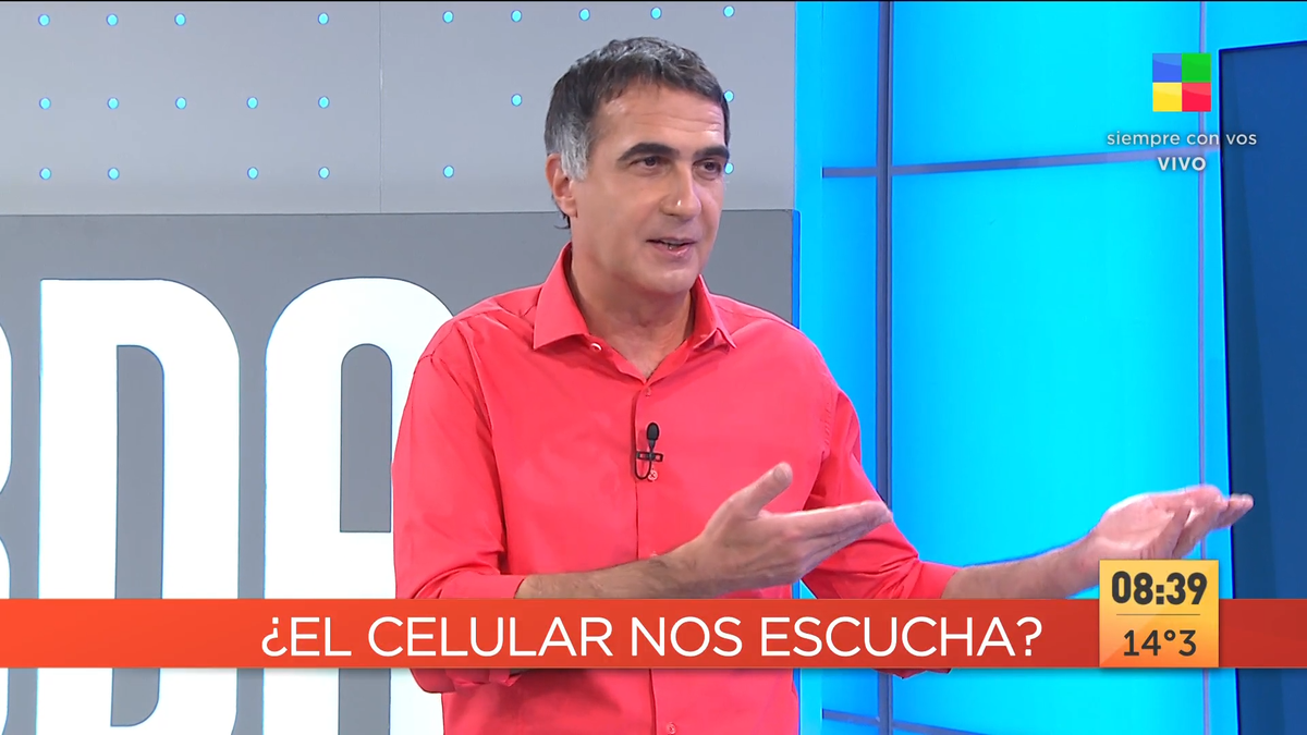¿El celular nos escucha? El debate de Fer Carolei con Antonio Laje ¿El celular nos escucha? El debate de Fer Carolei con Antonio Laje
